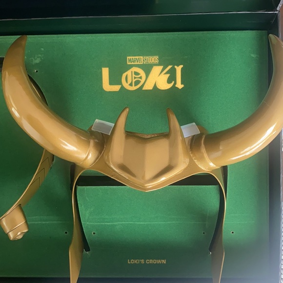 Marvel | Accessories | Limited Edition Marvel Loki Horn Set | Poshmark